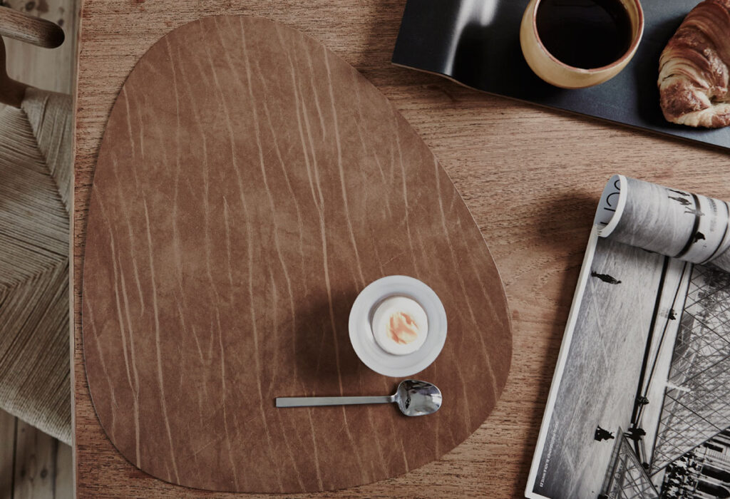 LIND DNA Table Mat Curve Large – Design Oostende