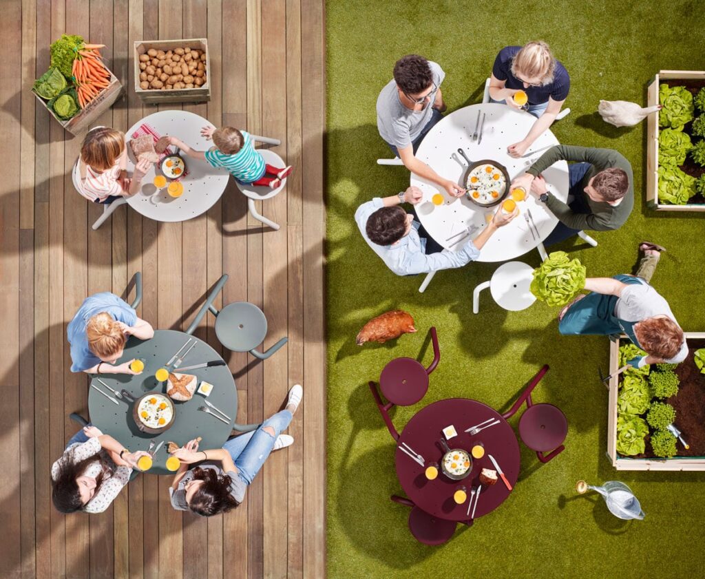 Extremis Virus Vijfzitspicknicktafel Met Parasolgat - Design Oostende