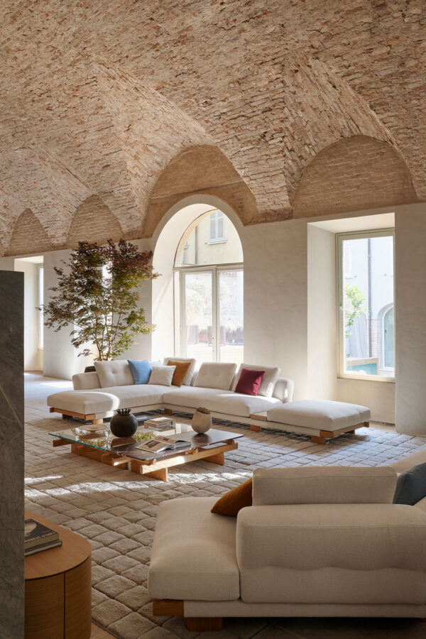 Cassina Sengu Sofa - Design Oostende